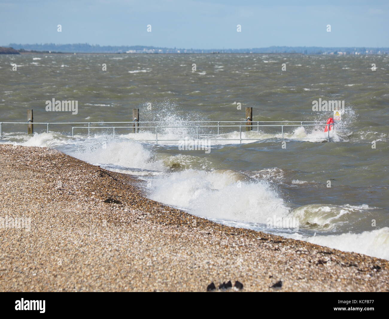 Sheerness, Kent, UK. 5th Oct, 2017. UK Weather: a windy day in ...