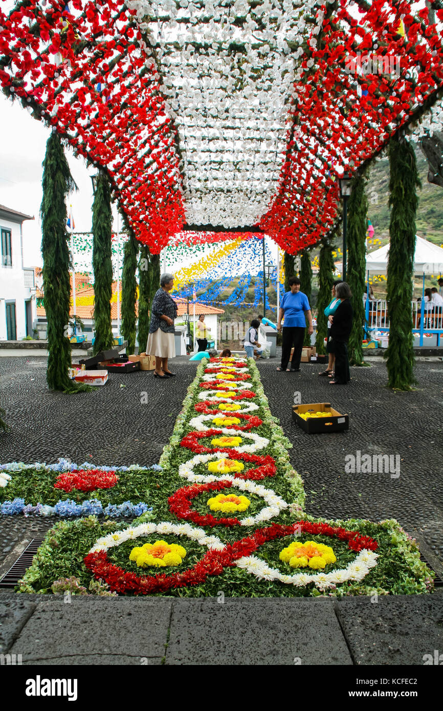 Floral arrangements for procession Stock Photo - Alamy