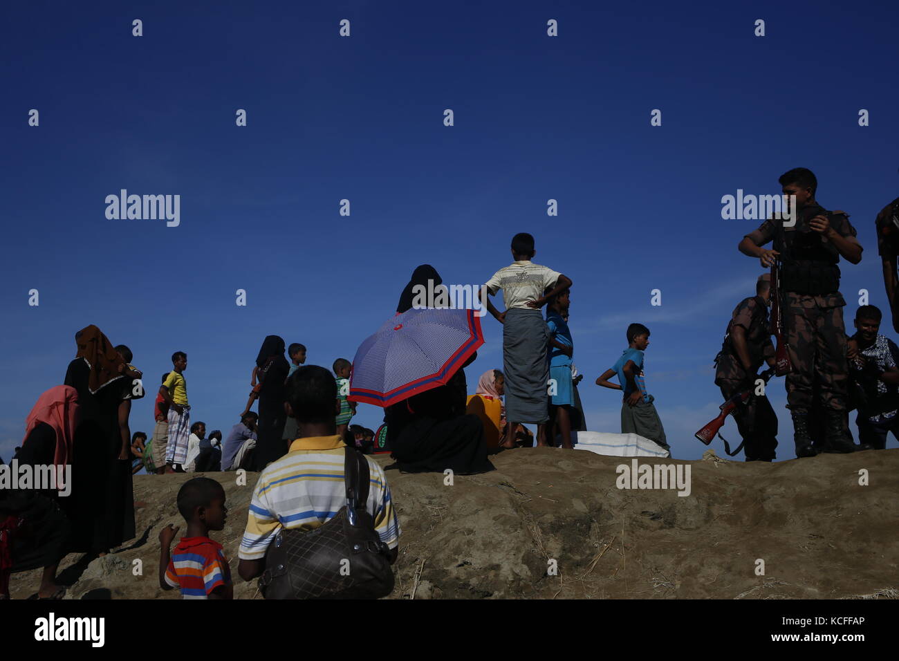 Refugee boat rohingya hi-res stock photography and images - Alamy