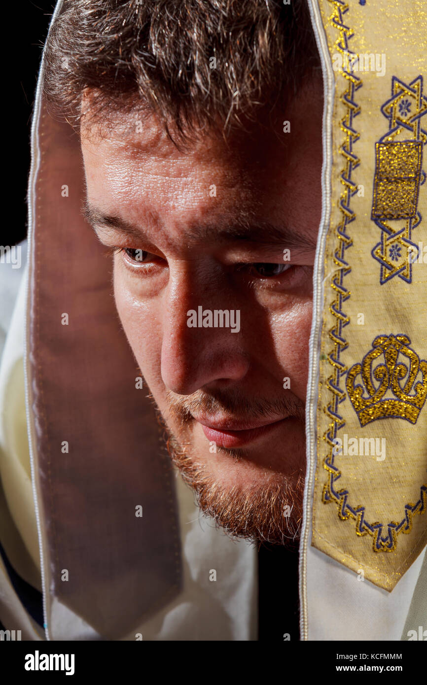 JERUSALEM Jewish man in prayer at the Olive Mountain during Jewish ...