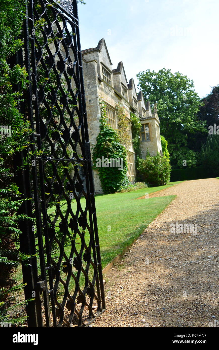 English stately home Stock Photo - Alamy