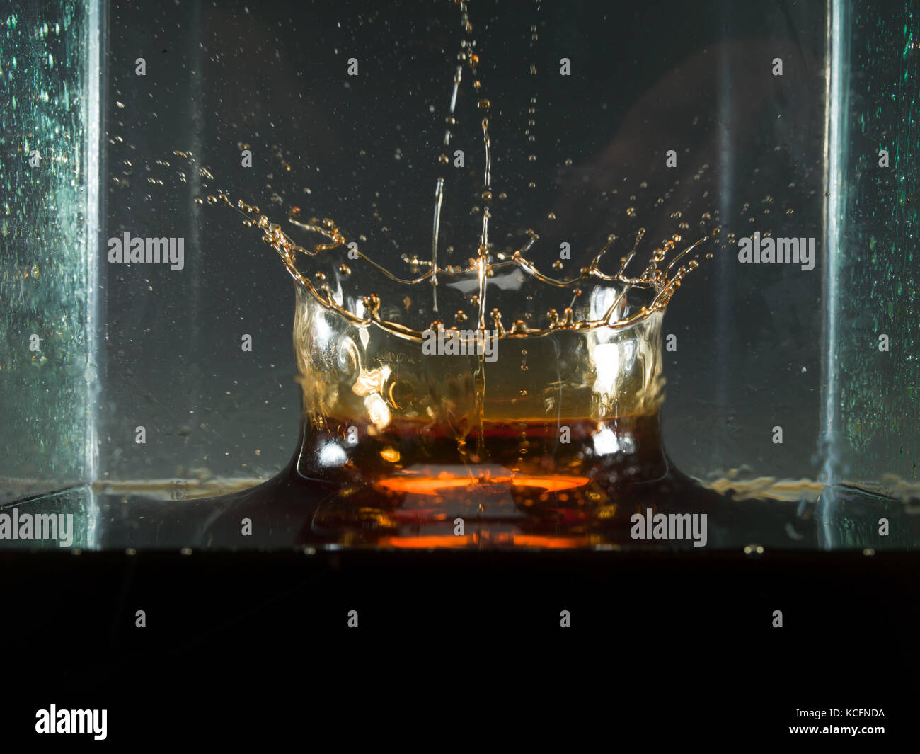 Glass drink splash liquid hi-res stock photography and images - Alamy