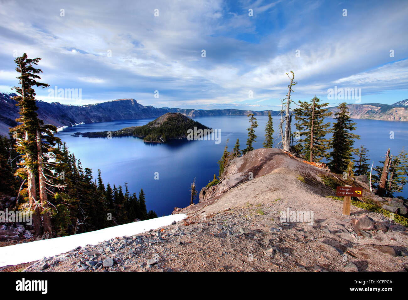 Crater lake oregon hi-res stock photography and images - Alamy