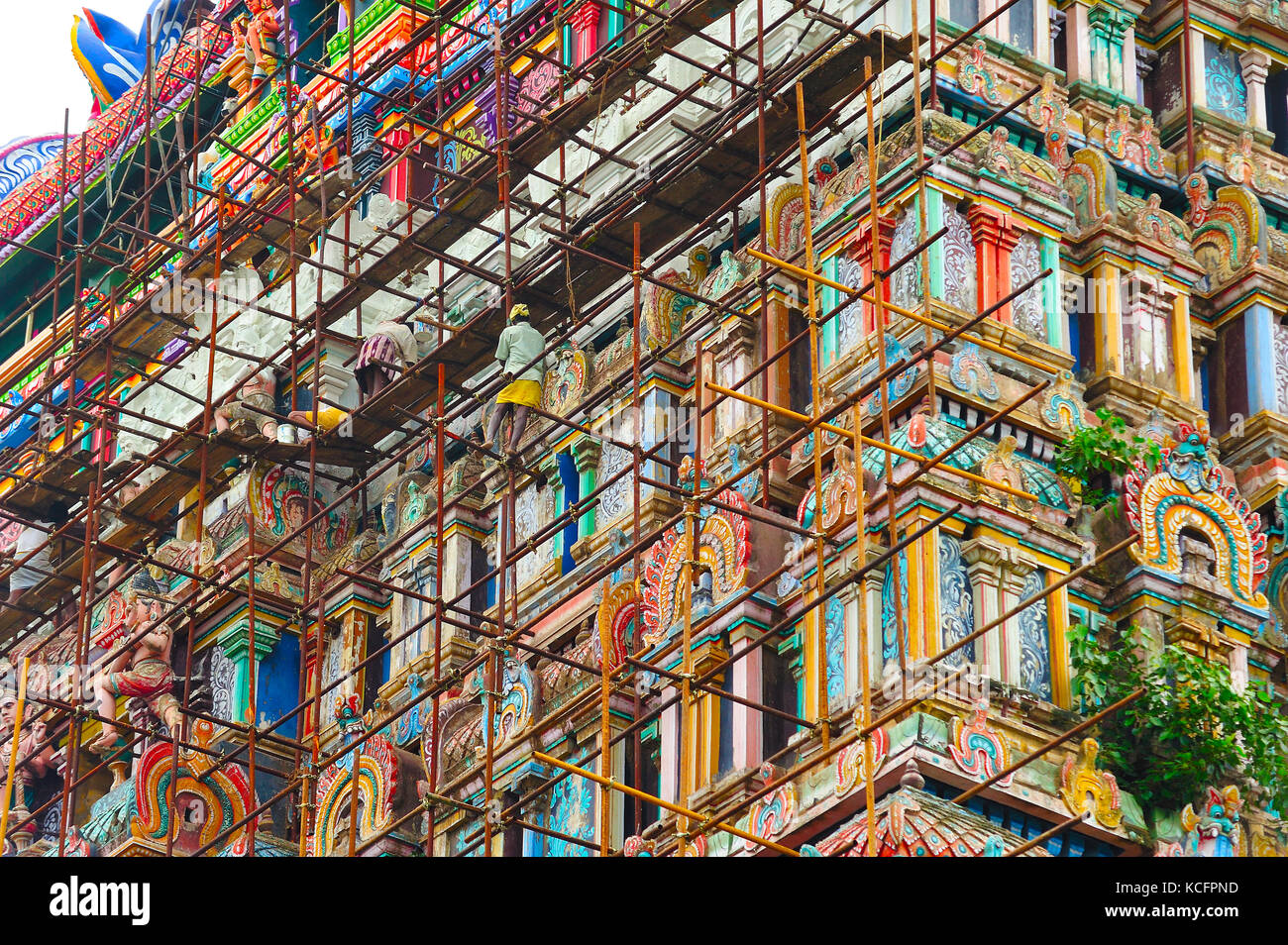 Indian scaffolding hi-res stock photography and images - Alamy
