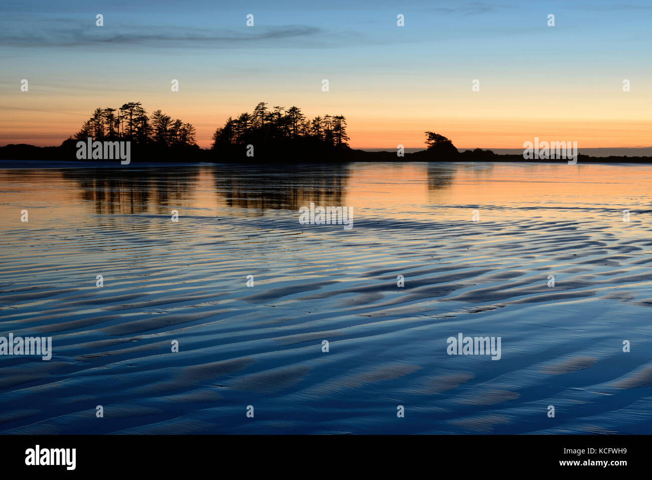 Sunset on Chesterman Beach, Tofino, Vancouver Island, BC Canada Stock ...