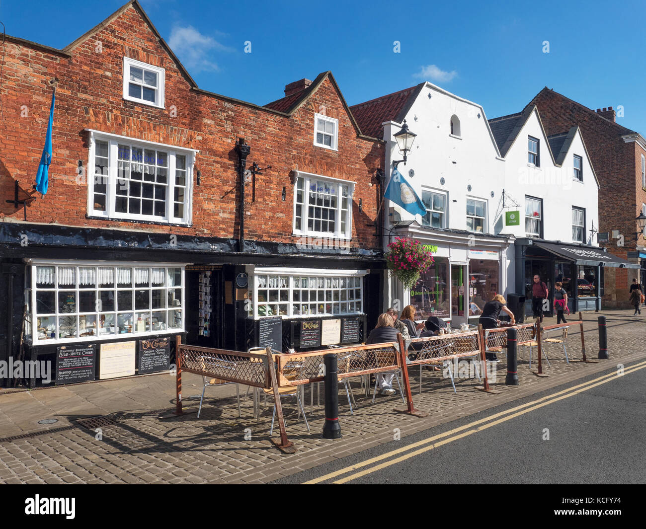 Lavender tea rooms knaresborough hi-res stock photography and images ...
