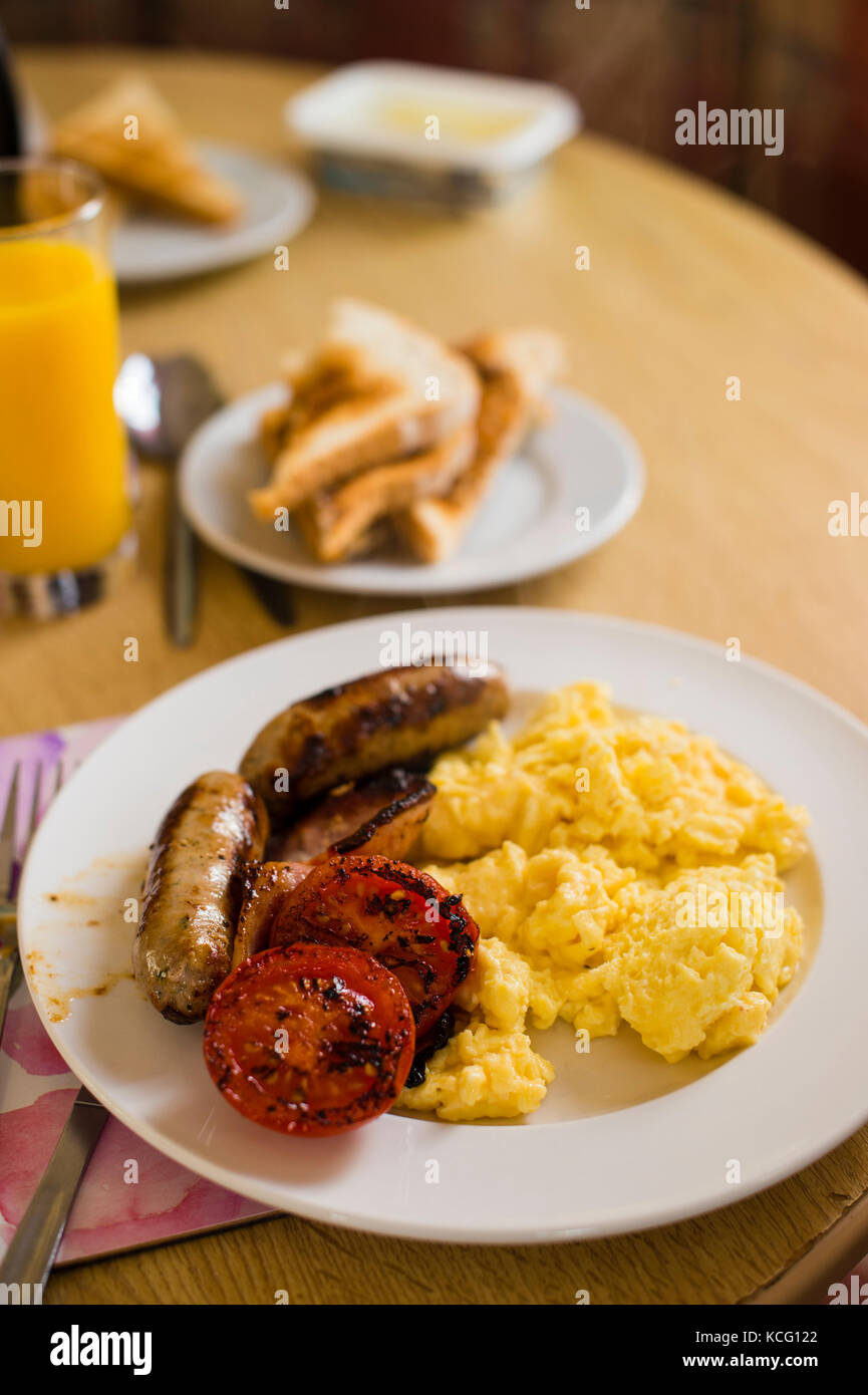 Cooked breakfast: A traditional full english breakfast, UK Stock Photo ...