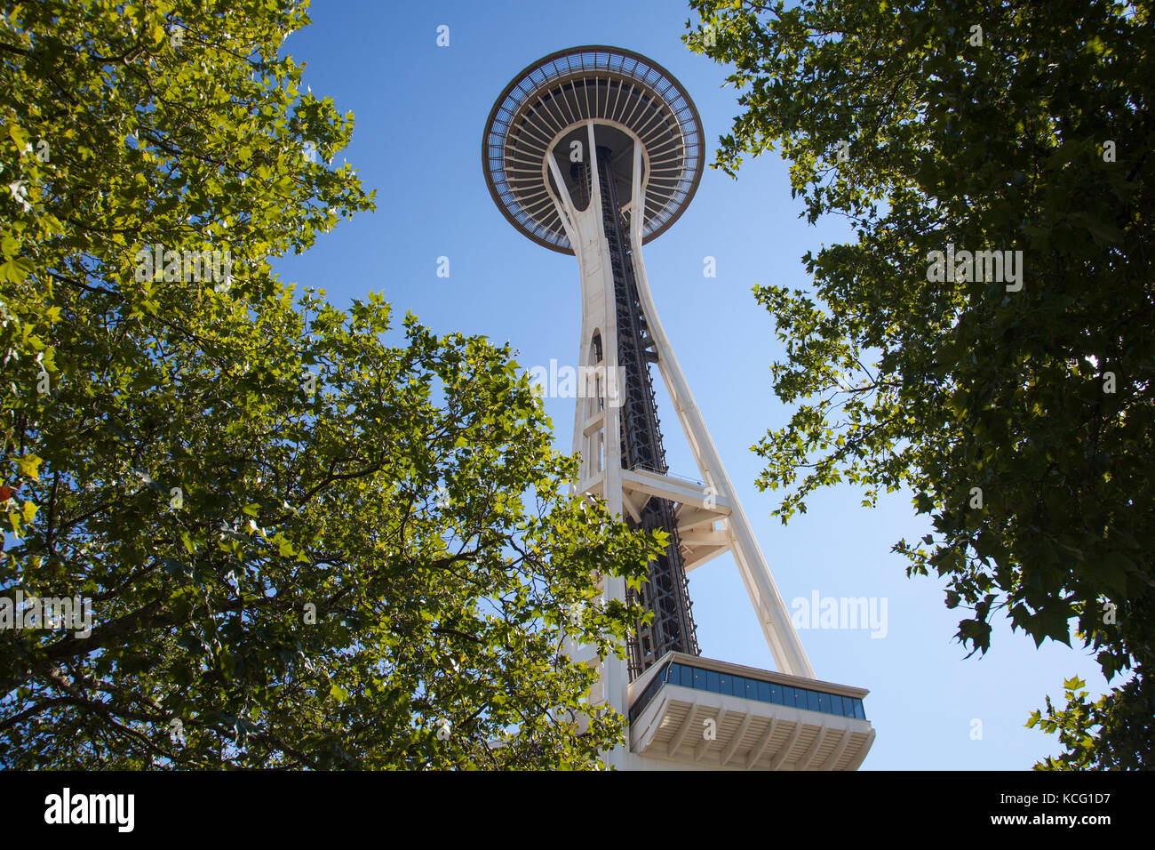 Famous iconic space needle hi-res stock photography and images - Alamy