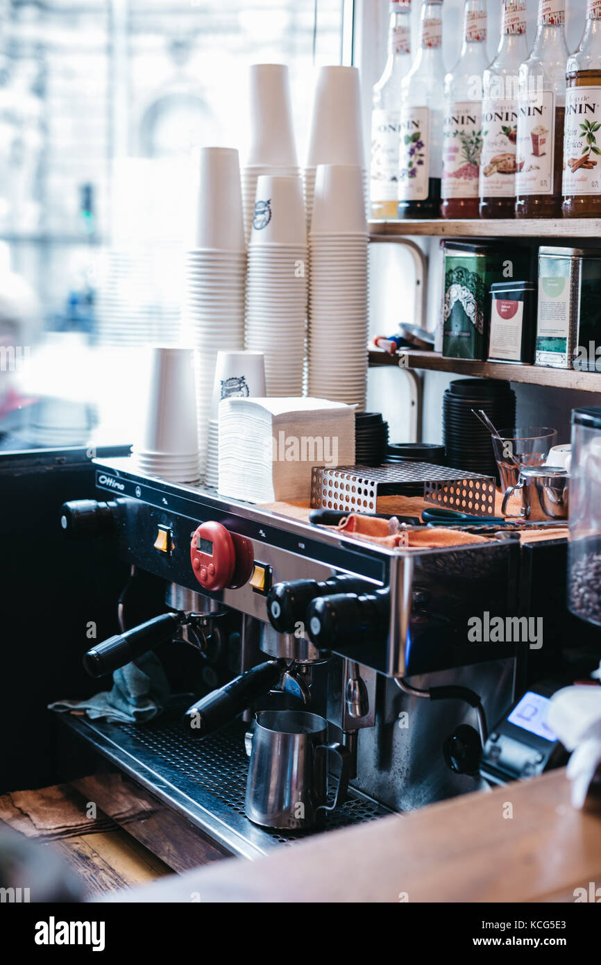 Professional refreshment hi-res stock photography and images - Alamy