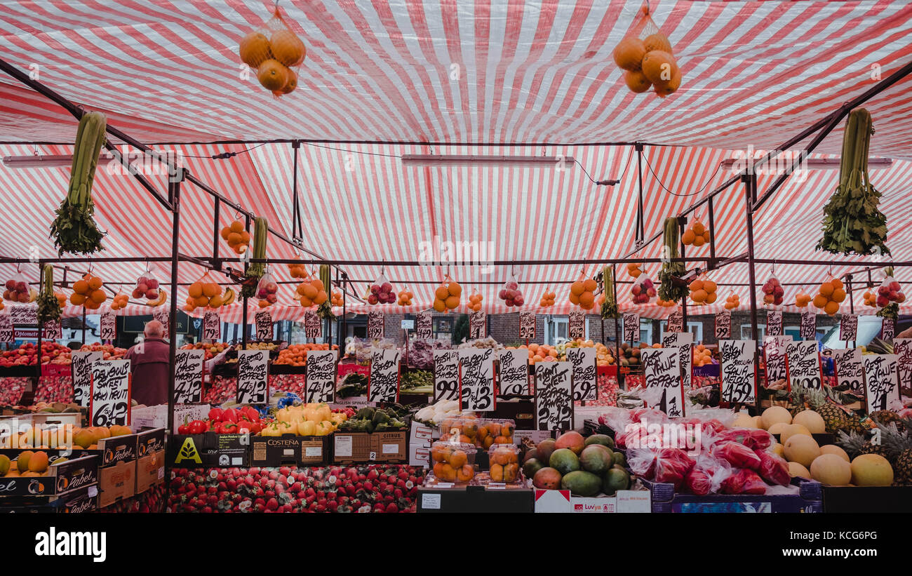 Green grocers hi-res stock photography and images - Alamy