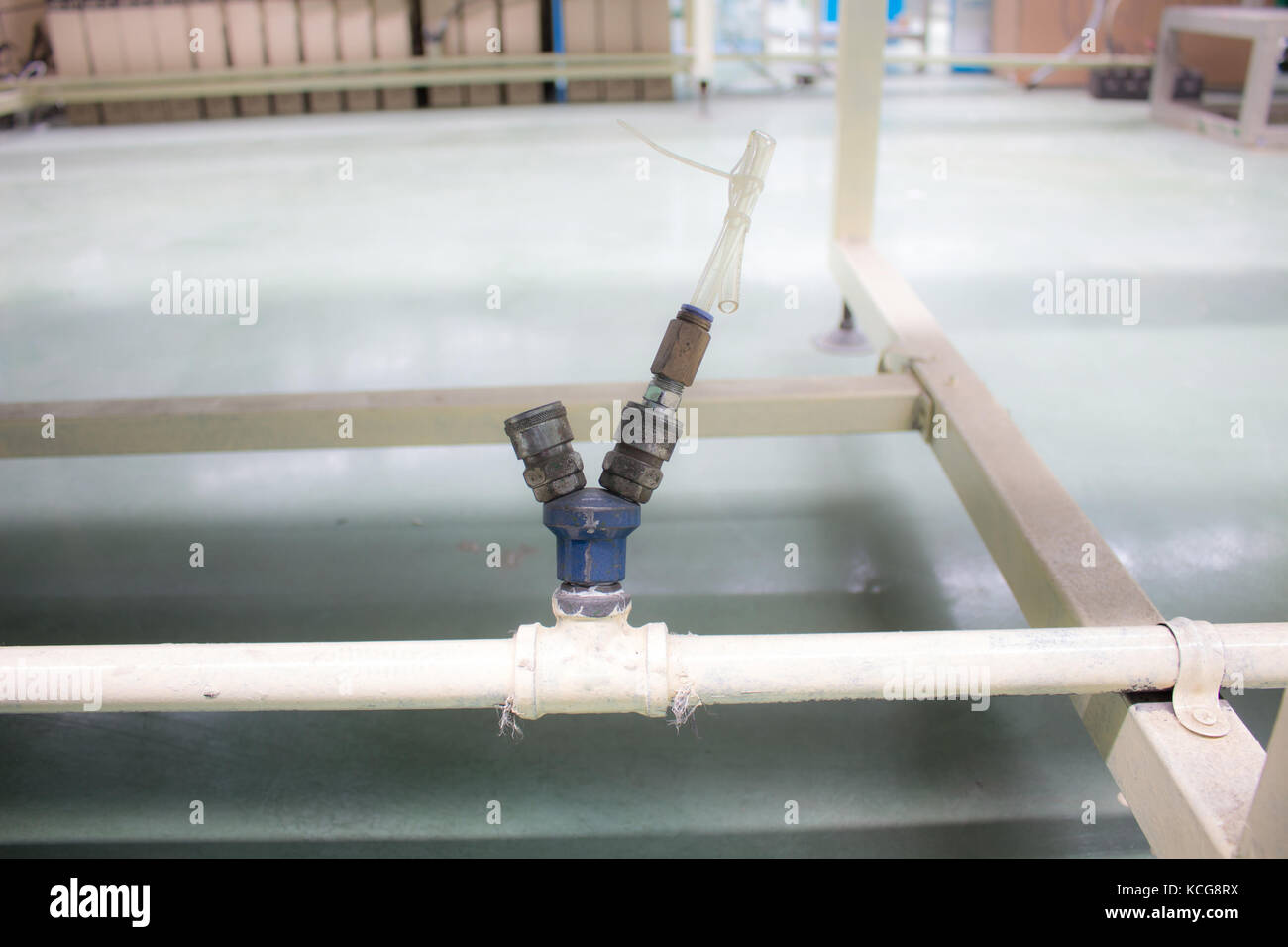 Pneumatic connector/Quick Coupler 3 Way Multi Pass Stock Photo - Alamy