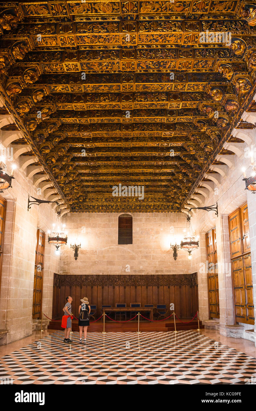 Golden Hall High Resolution Stock Photography and Images - Alamy