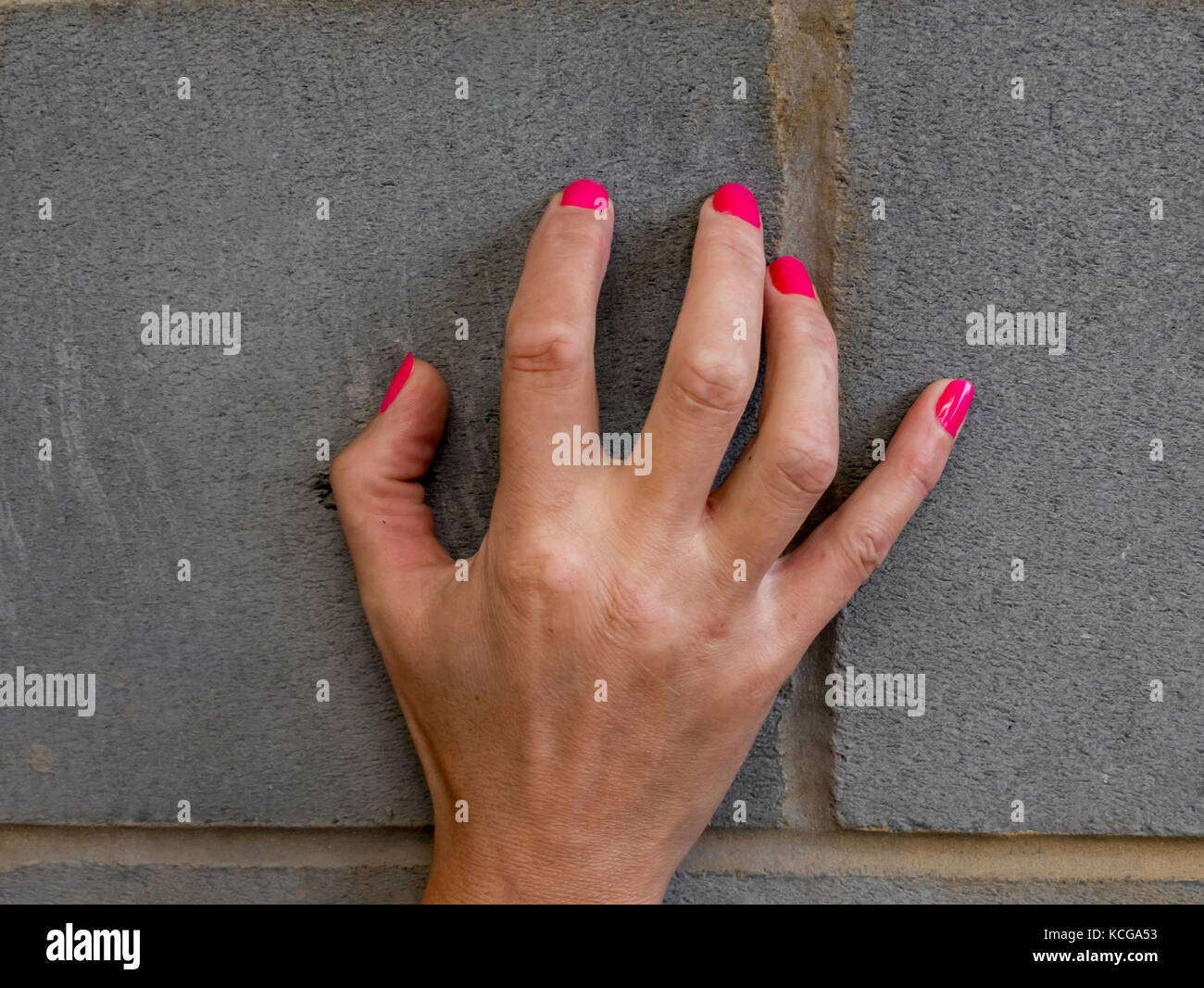 Red Fingernails Stock Photos & Red Fingernails Stock Images - Alamy