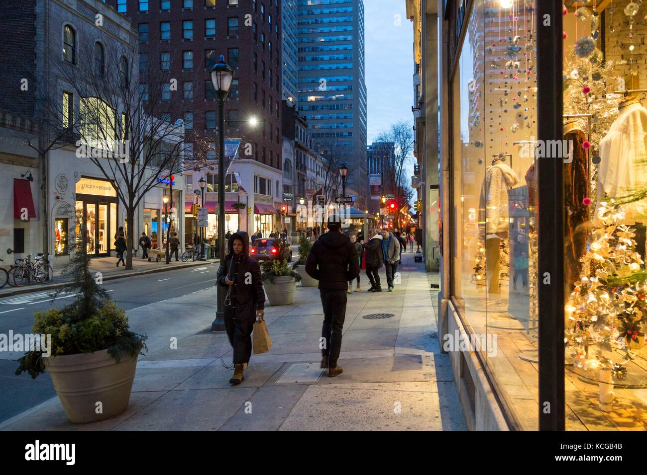 Walnut Street Shopping District at Christmas, Philadelphia, PA, USA ...