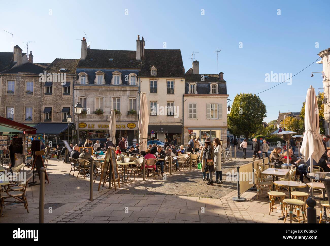 Streets and cafes, Beaune, Burgundy, France Stock Photo - Alamy