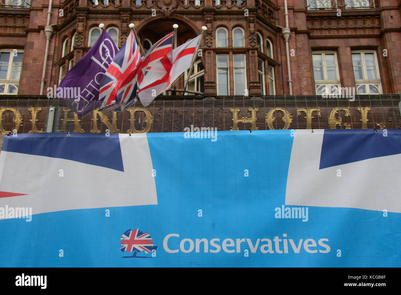 Conservative party advertising screen hi-res stock photography and ...