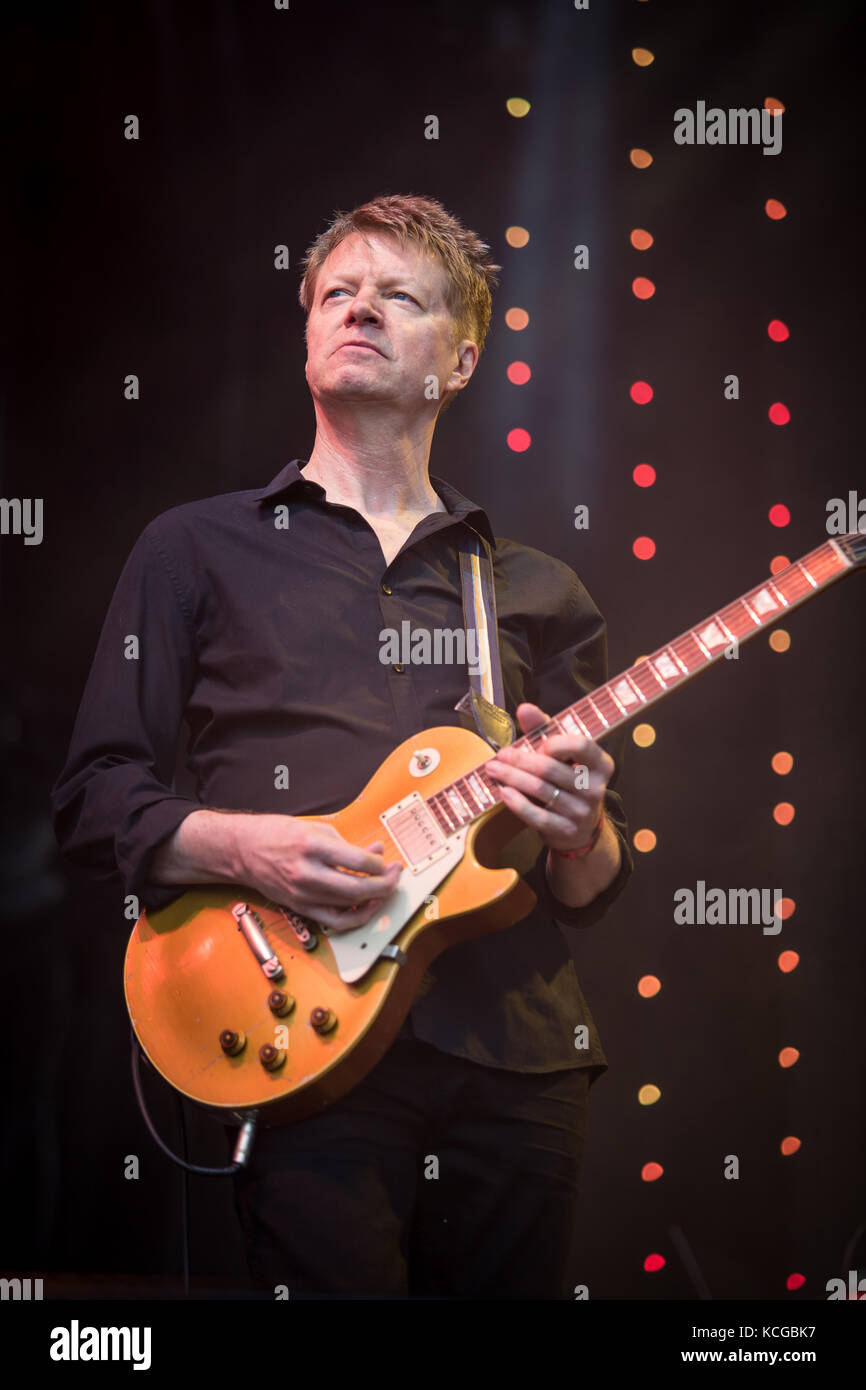 Wilco band hi-res stock photography and images - Alamy