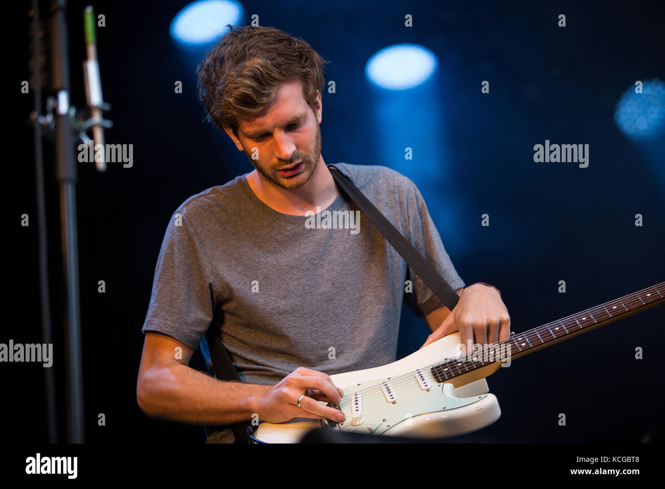 Joff oddie wolf alice hi-res stock photography and images - Alamy