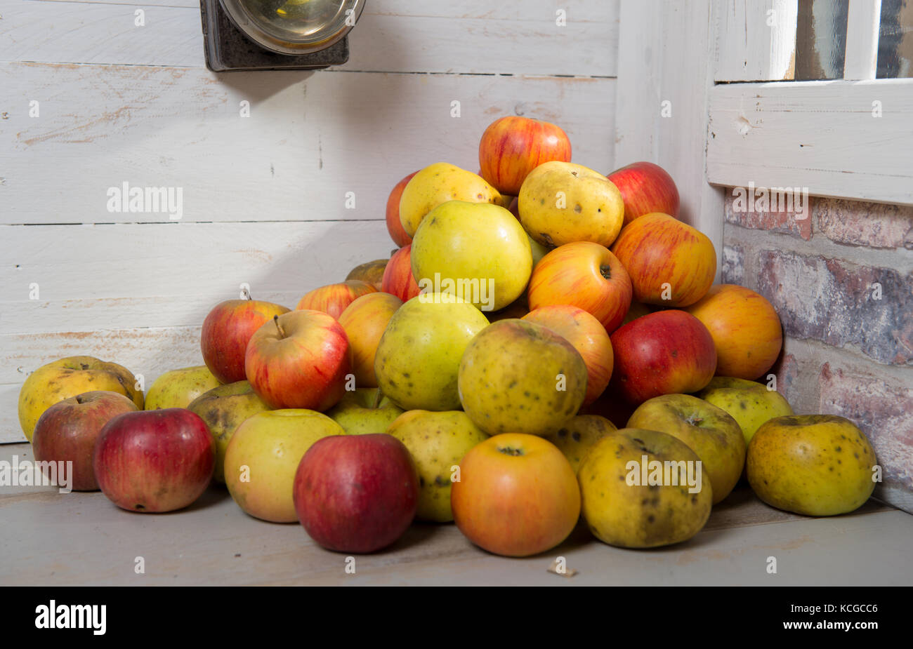 beautiful red and yellow apples from Normandy Stock Photo - Alamy