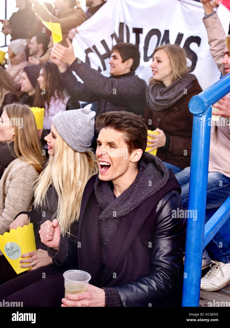 Cheering sports fans blue hi-res stock photography and images - Alamy