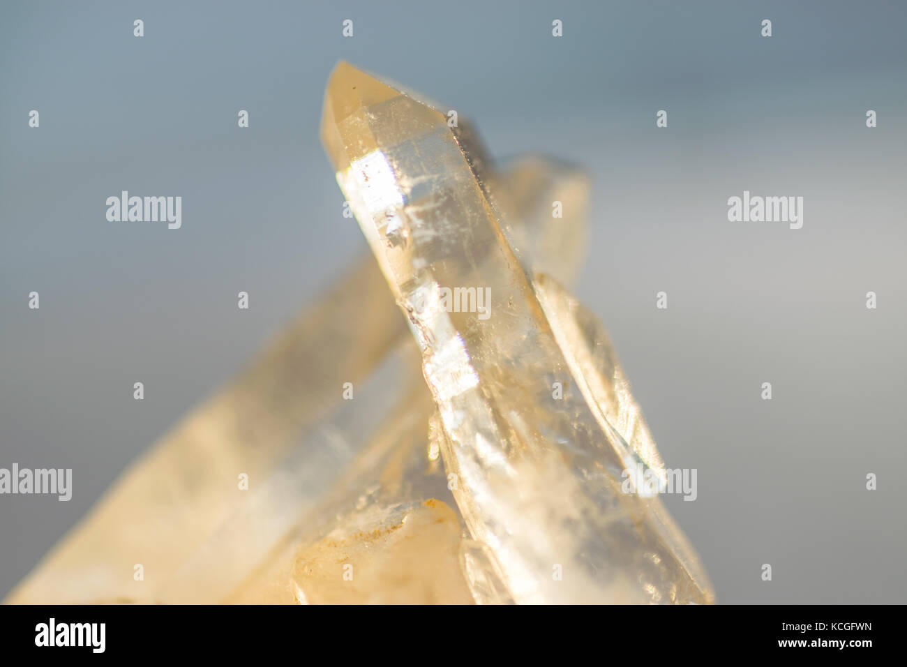 Quartz cristal rock detail Stock Photo - Alamy