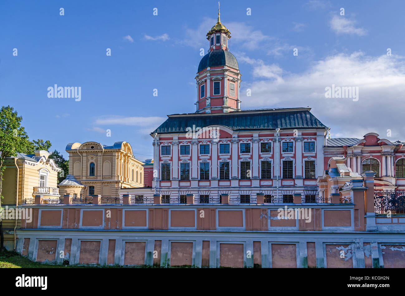 Moscow patriarchate churches hi-res stock photography and images - Alamy