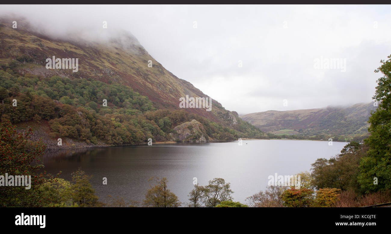 Beautiful Nature UK snowdon lake Stock Photo - Alamy