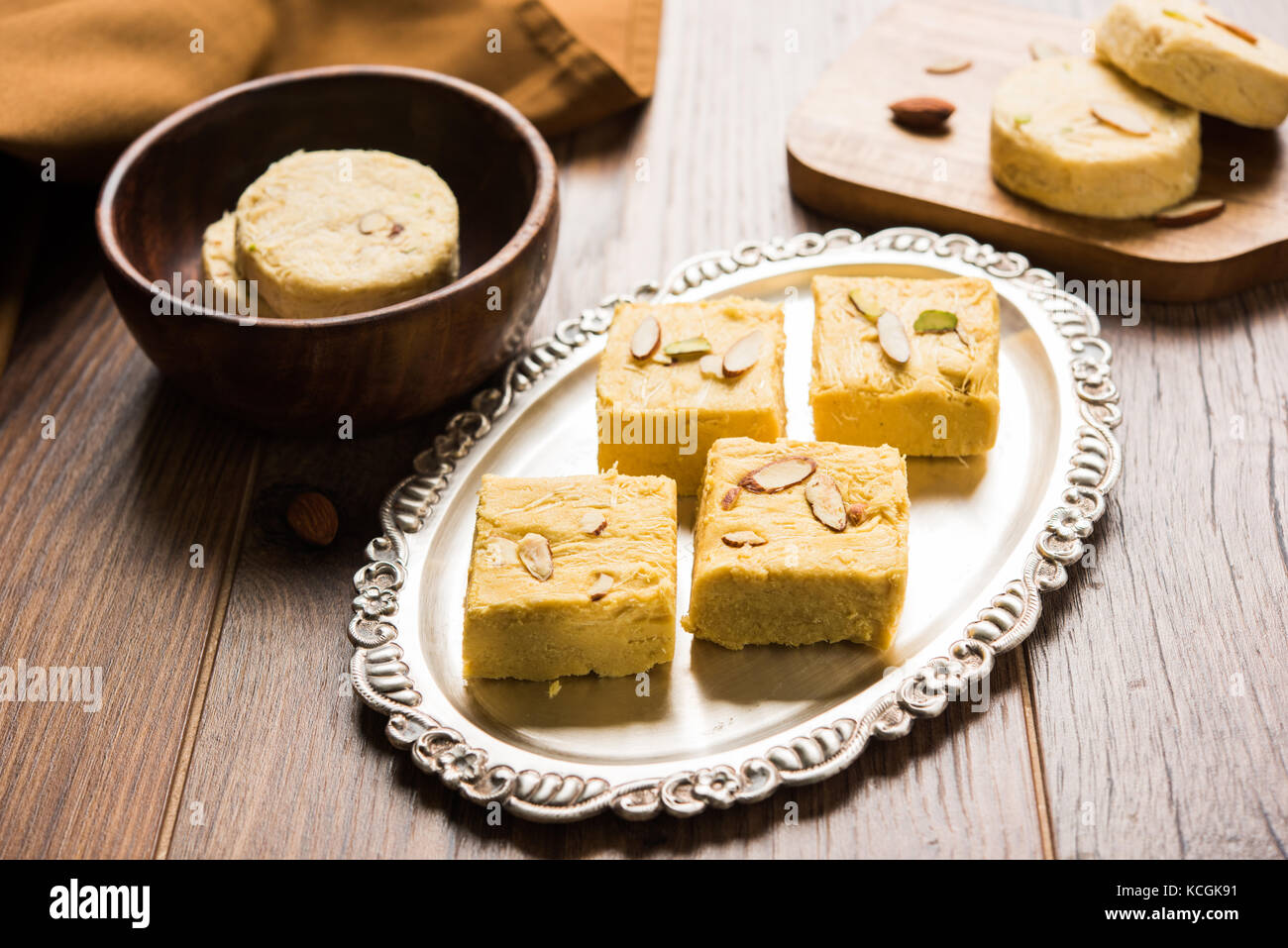 Sohan halwa hi-res stock photography and images - Alamy