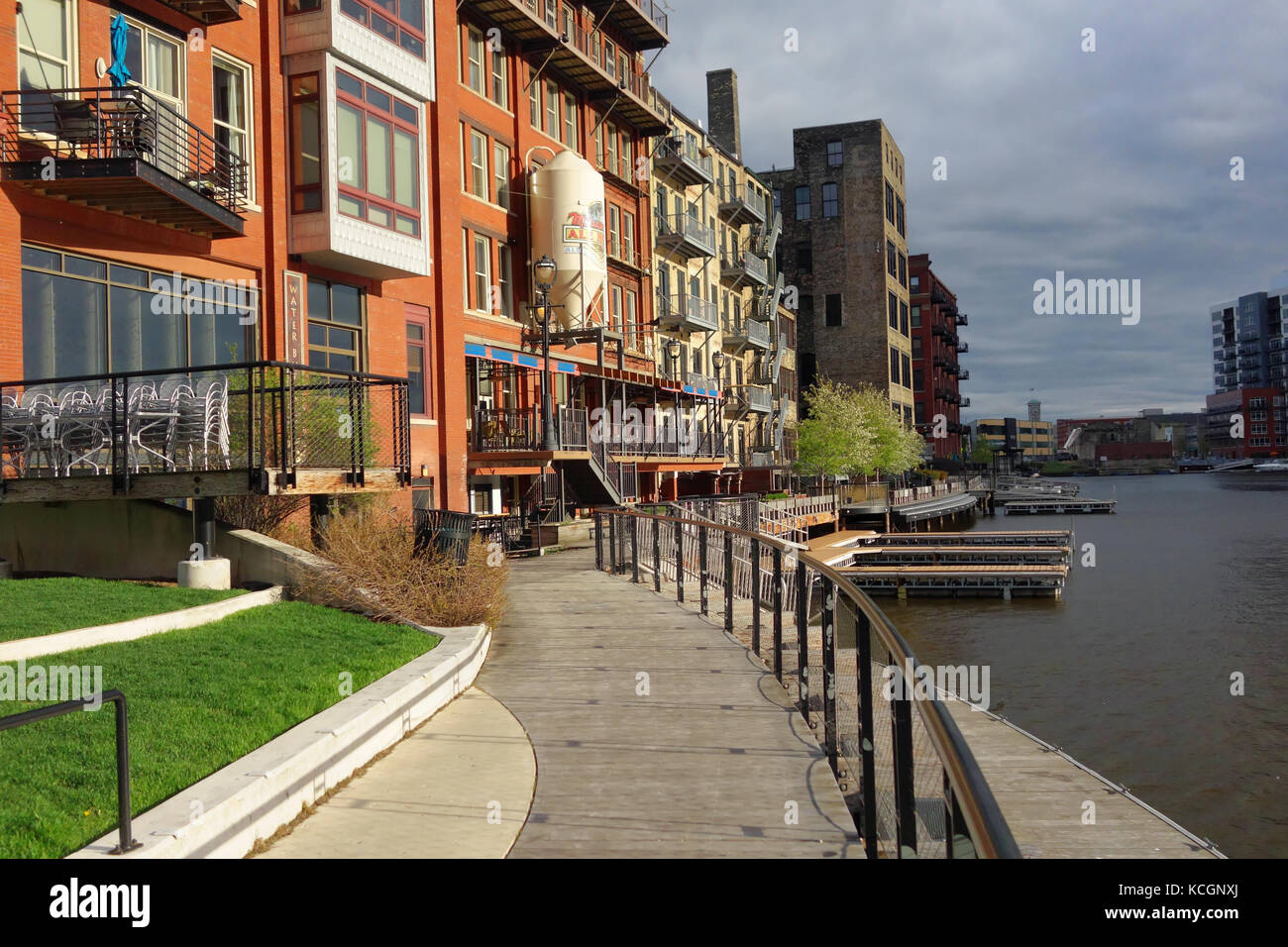 Riverwalk milwaukee wisconsin river hi-res stock photography and images ...