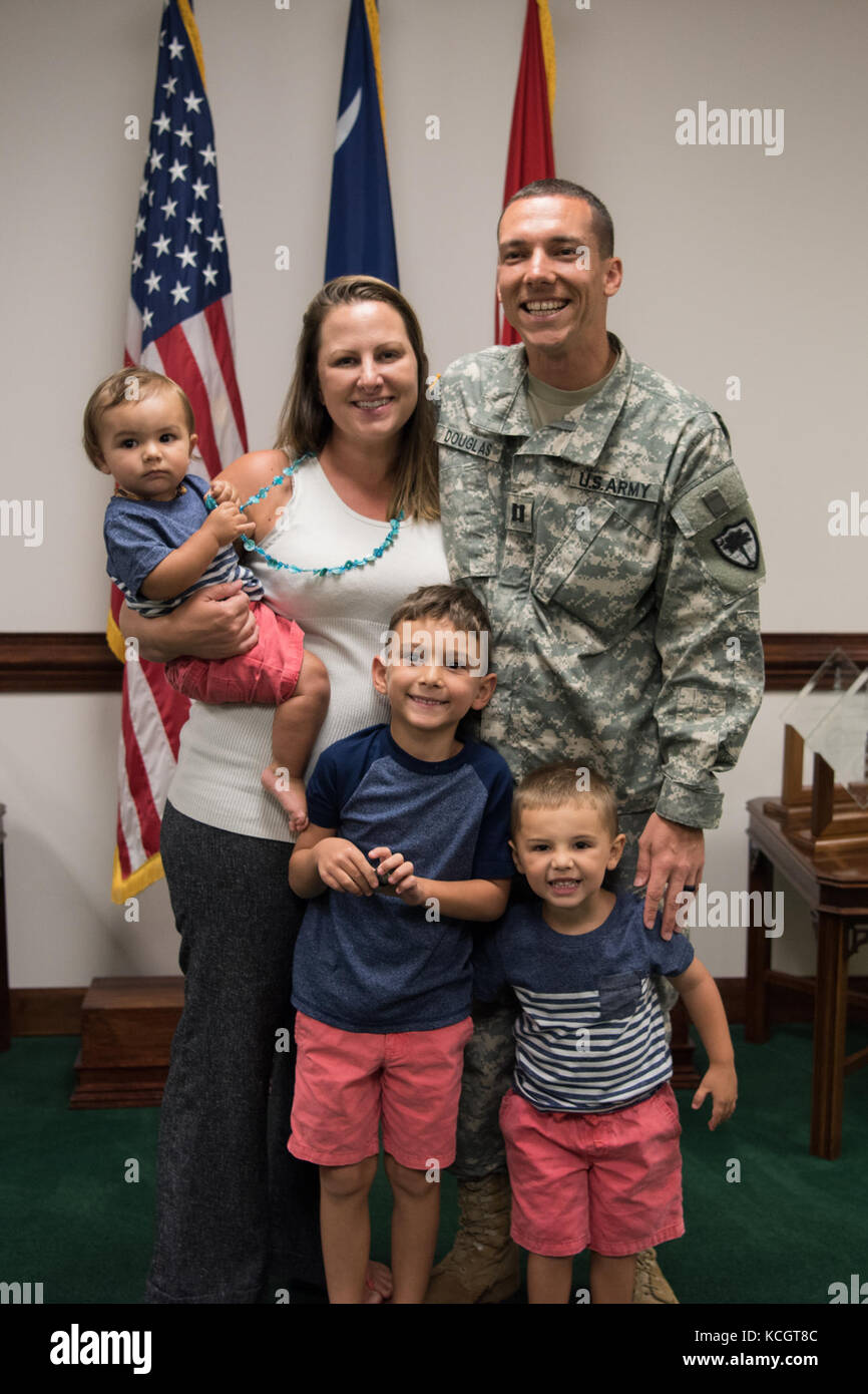 National guard chaplain hi-res stock photography and images - Alamy