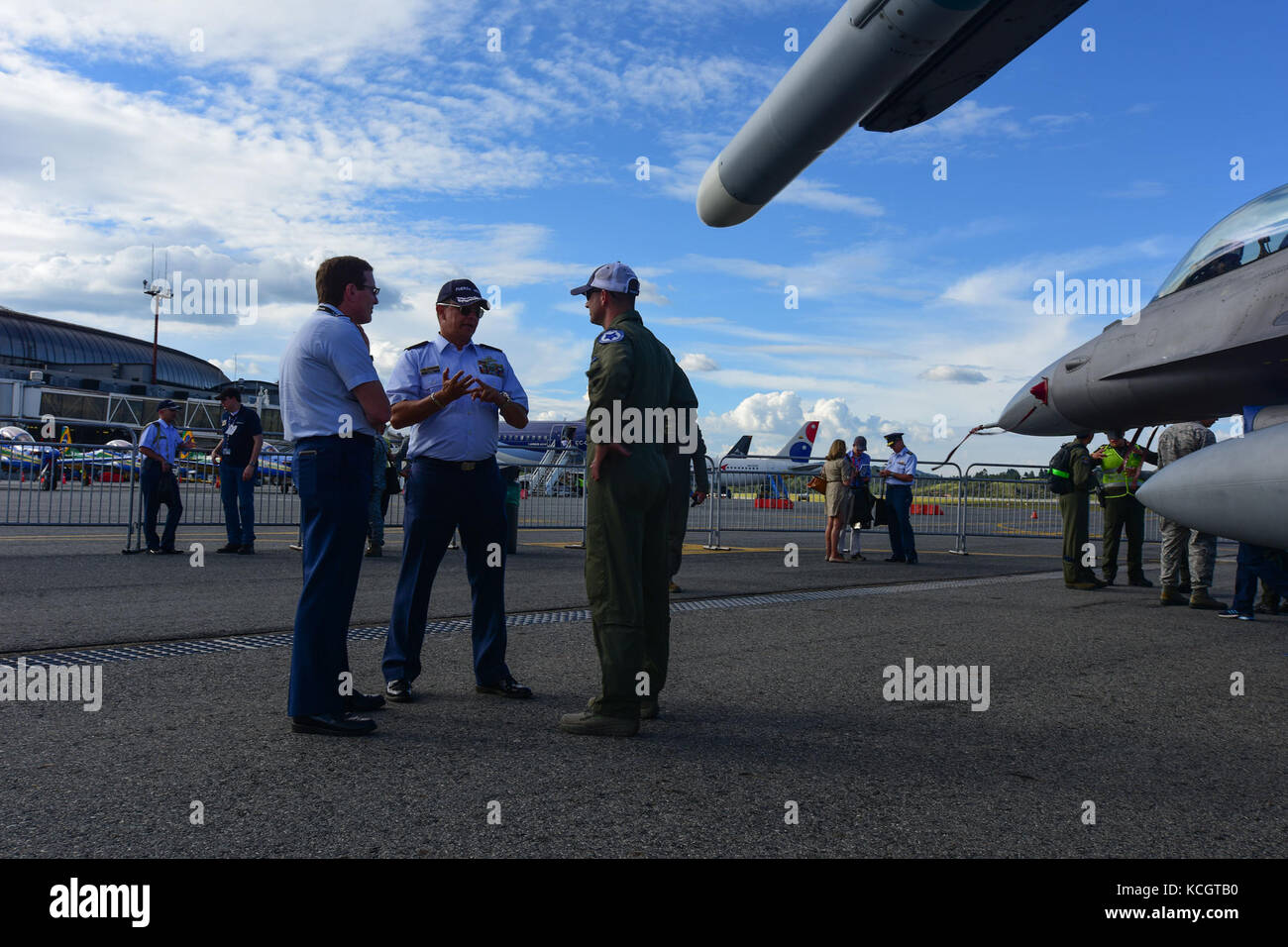 Colombian Gen. Carlos Bueno, the Chief of the Colombian Air Force ...