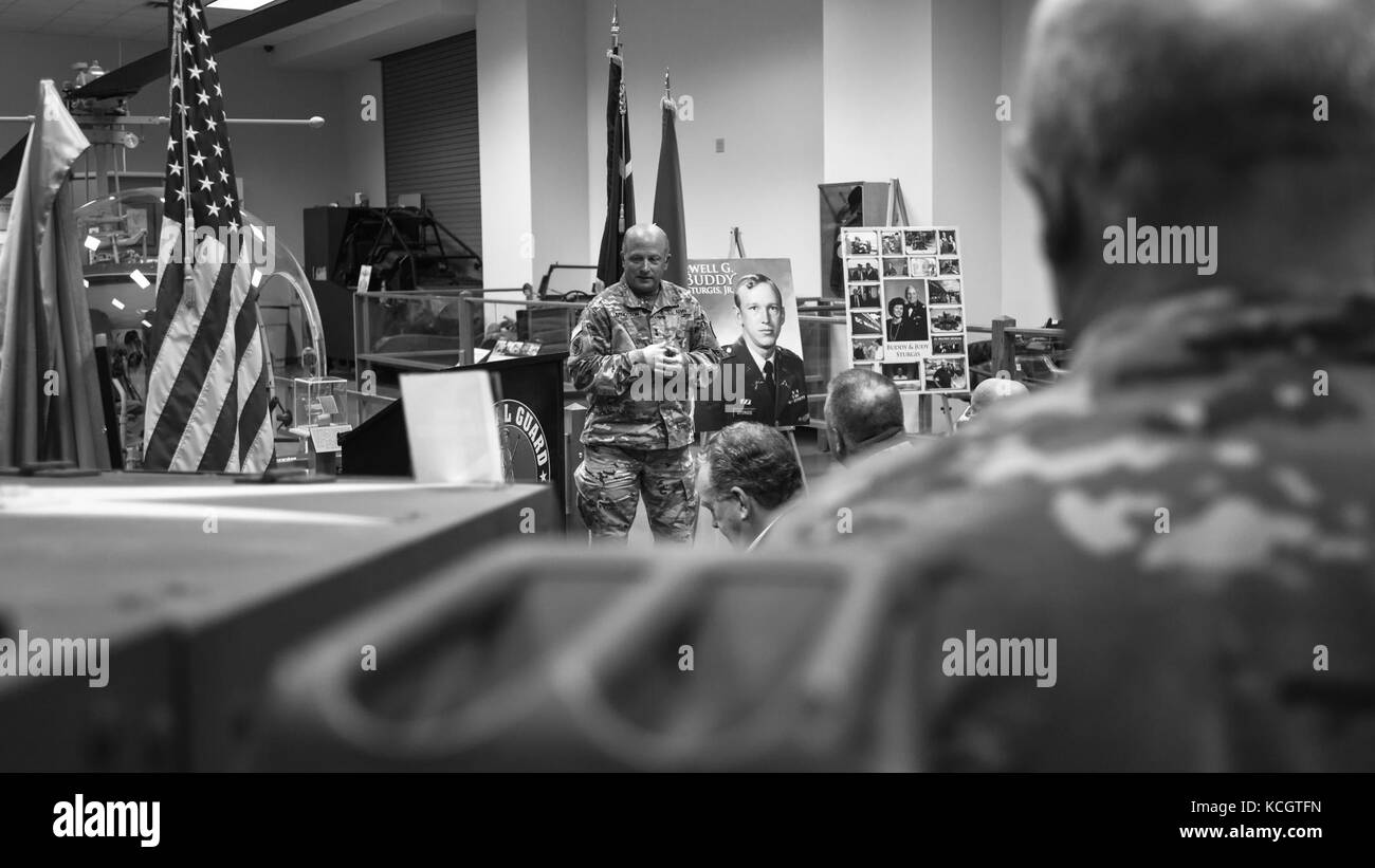 Purple heart u s military Black and White Stock Photos & Images - Alamy