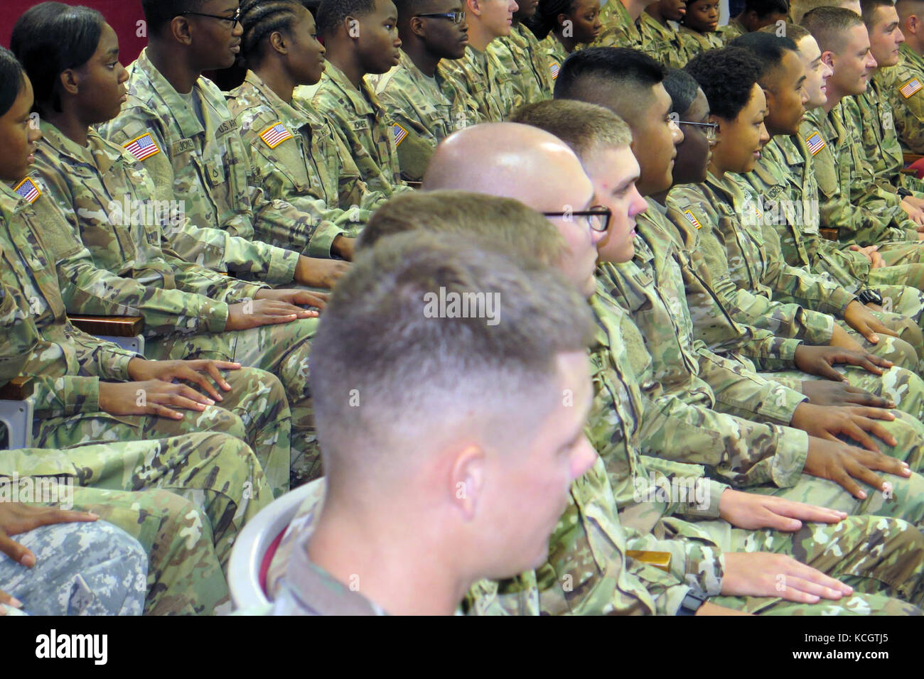 U.S. Soldiers from Recruiting and Retention Command who graduated their ...