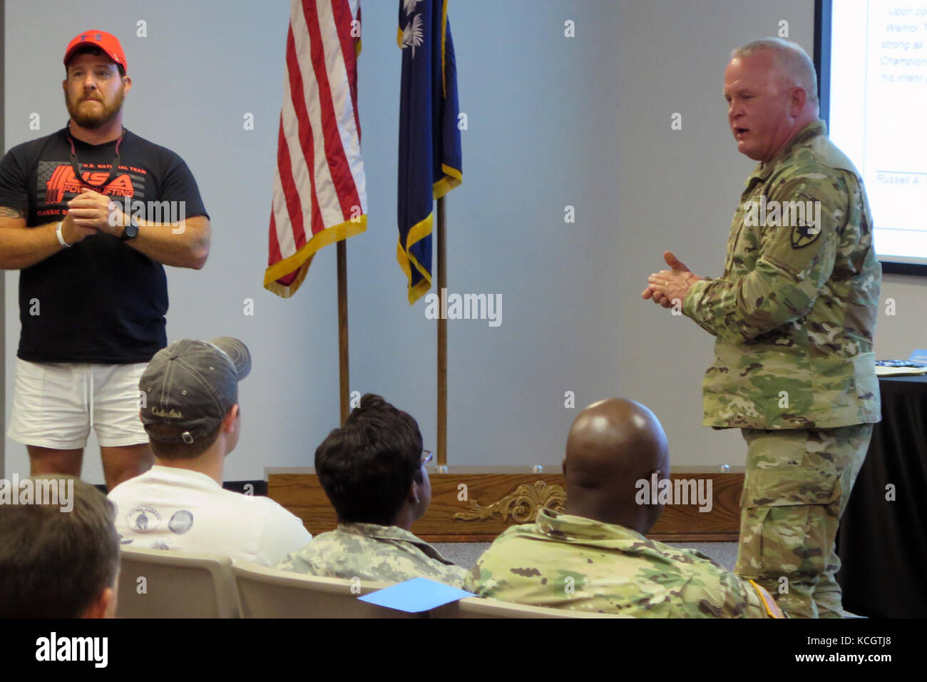 U.S. Soldiers from Recruiting and Retention Command who graduated their ...