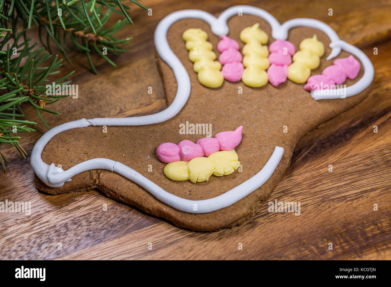 Bird cookie hi-res stock photography and images - Alamy