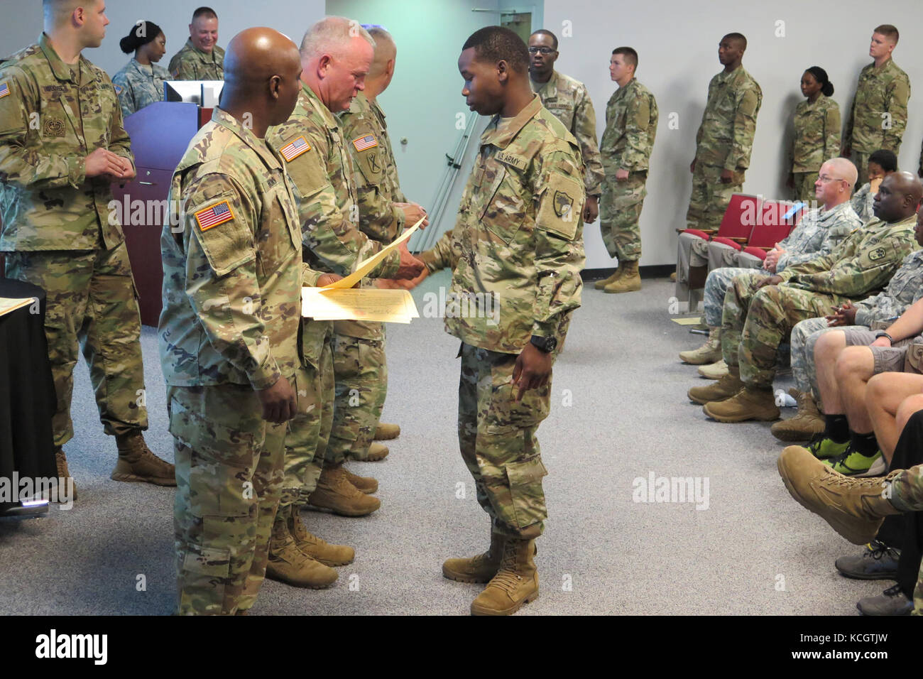 Recruiting and retention unit hi-res stock photography and images - Alamy