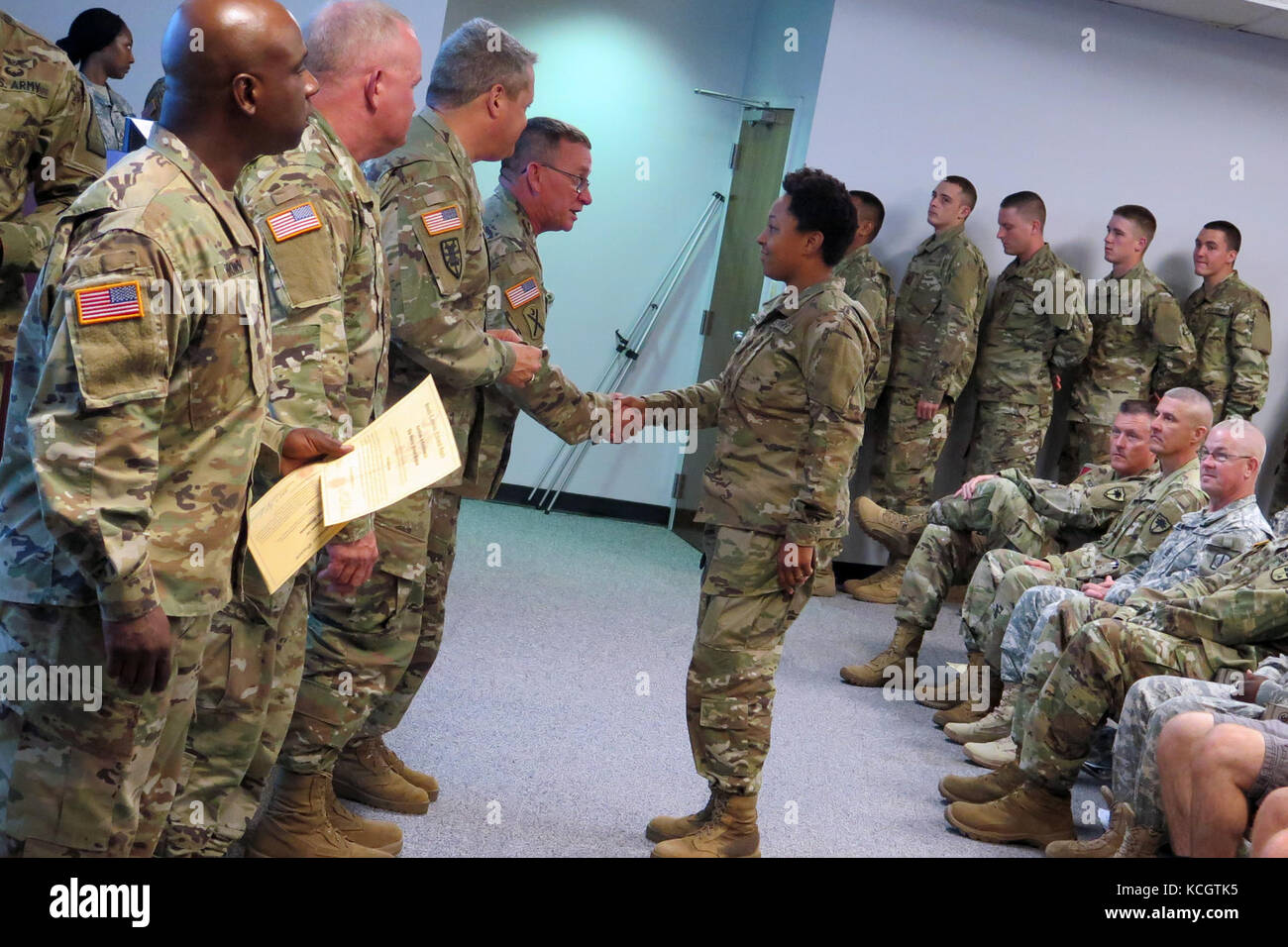 U.S. Soldiers from Recruiting and Retention Command who graduated their ...