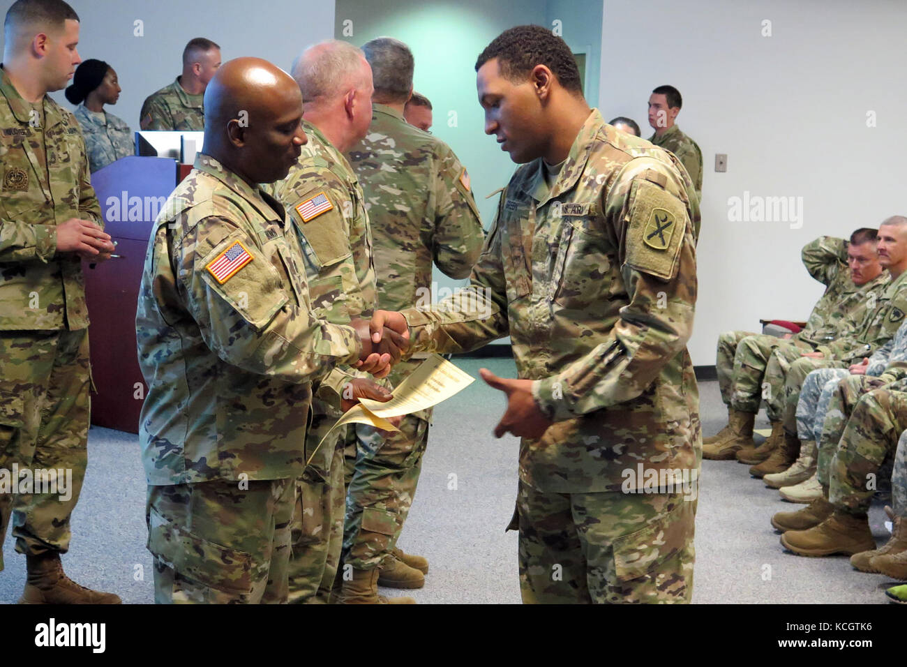 U.S. Soldiers from Recruiting and Retention Command who graduated their ...