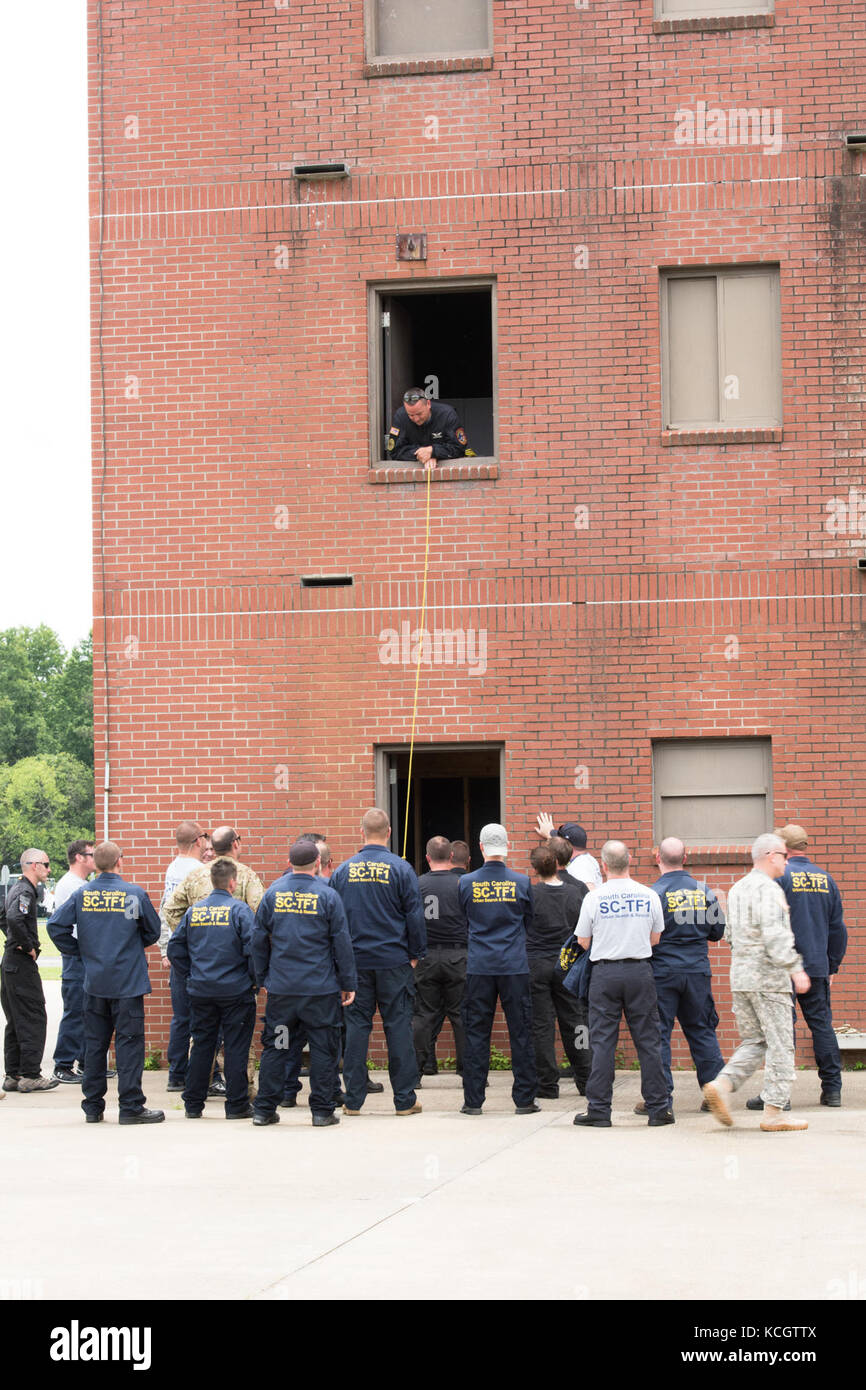 South Carolina National Guard Soldiers and fire department rescuers ...