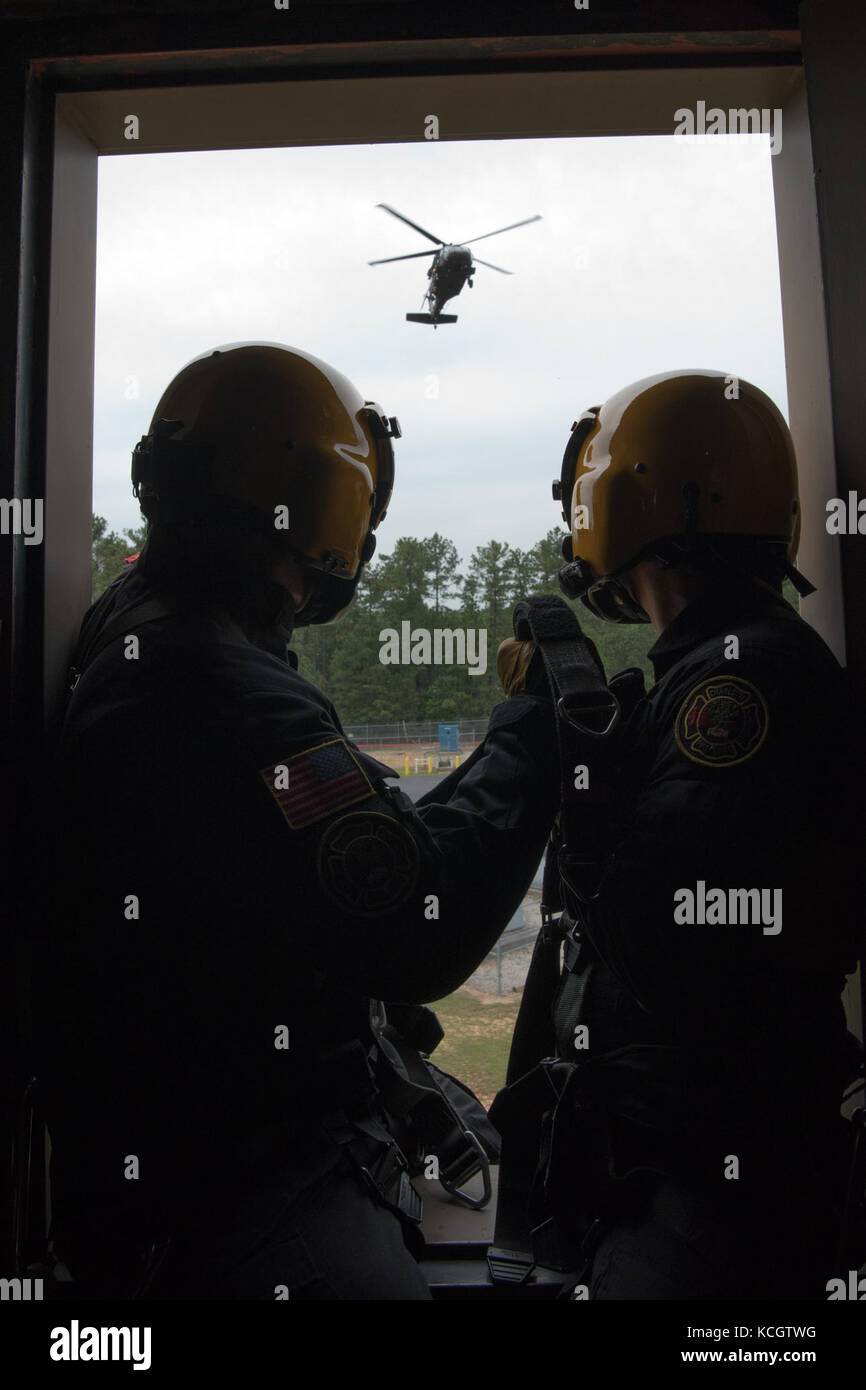 South Carolina National Guard Soldiers and fire department rescuers ...