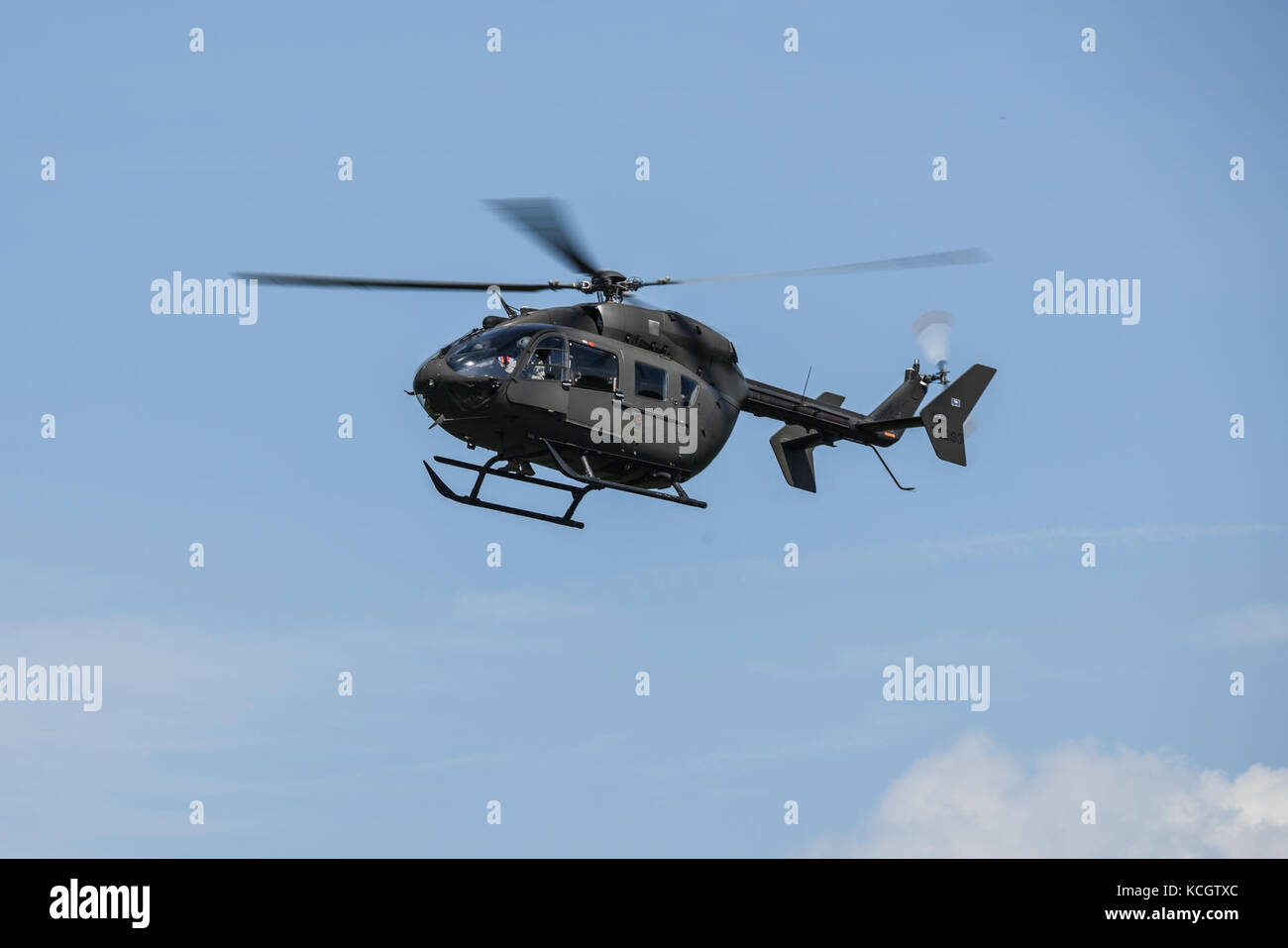 South Carolina National Guard Soldiers and fire department/EMS rescuers ...