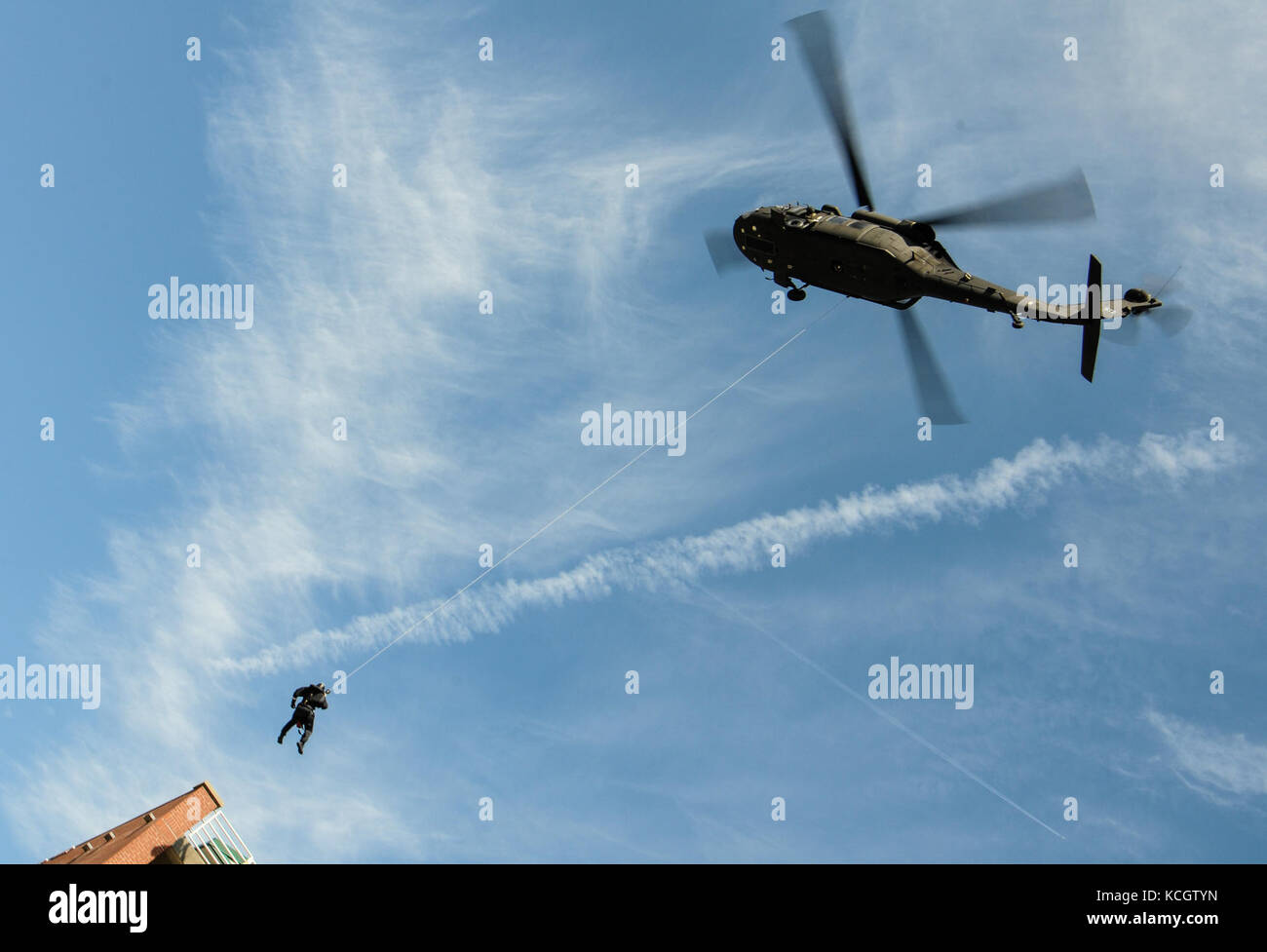 South Carolina National Guard Soldiers and fire department/EMS rescuers ...