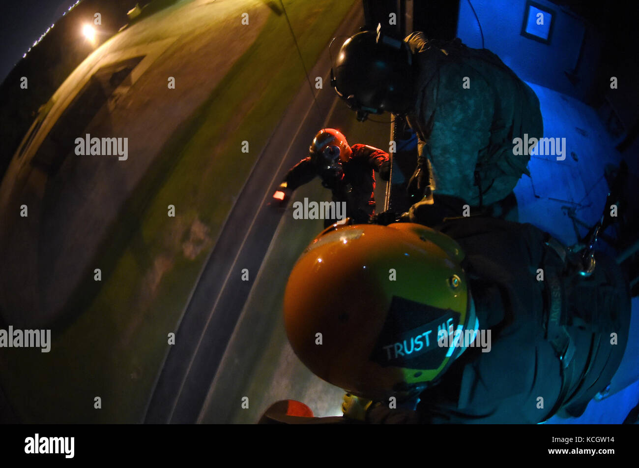 South Carolina National Guard Soldiers and fire department/EMS rescuers ...