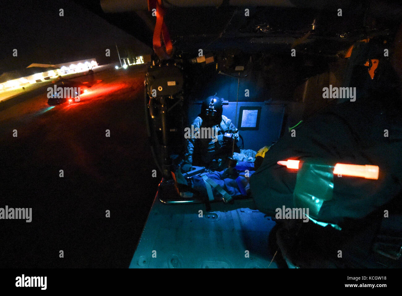 South Carolina National Guard Soldiers and fire department/EMS rescuers ...