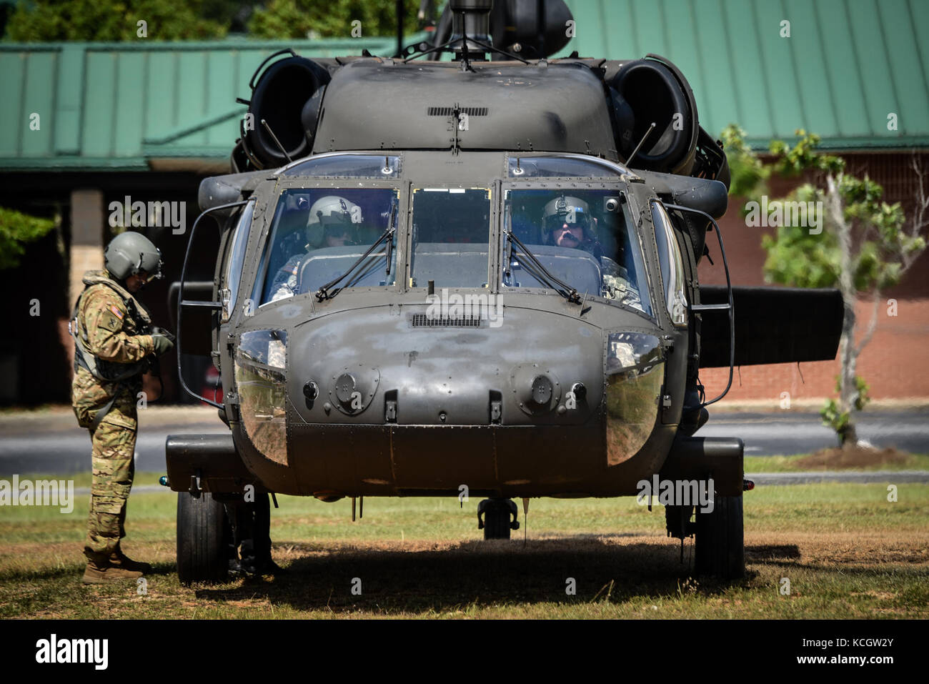South Carolina National Guard Soldiers and fire department/EMS rescuers ...