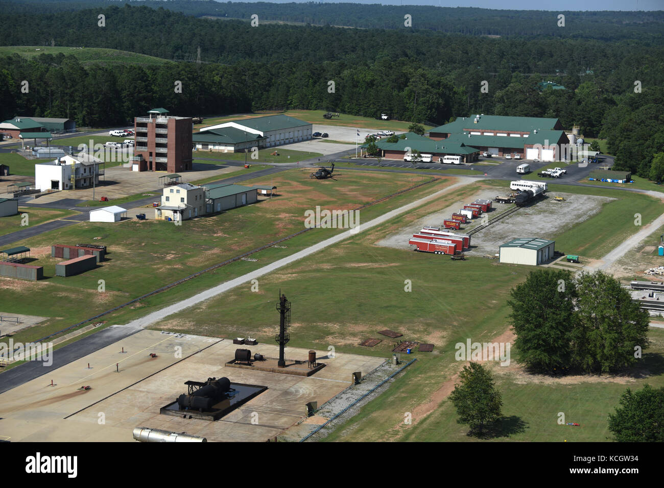 South Carolina National Guard Soldiers and fire department/EMS rescuers ...