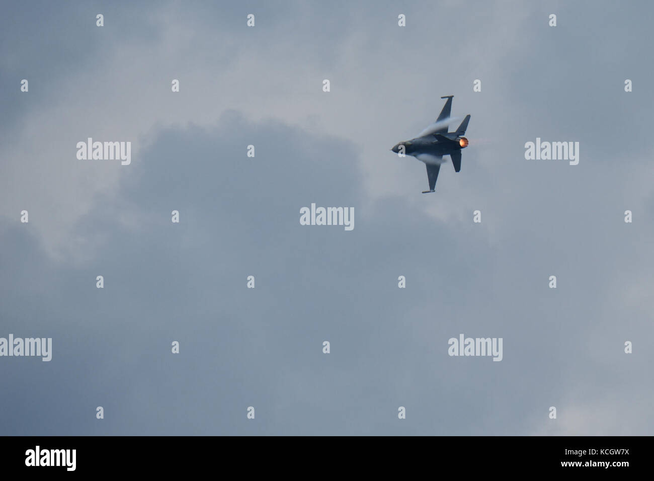 A U.S. Air Force F-16 Fighting Falcon fighter jet, assigned to the F-16 ...