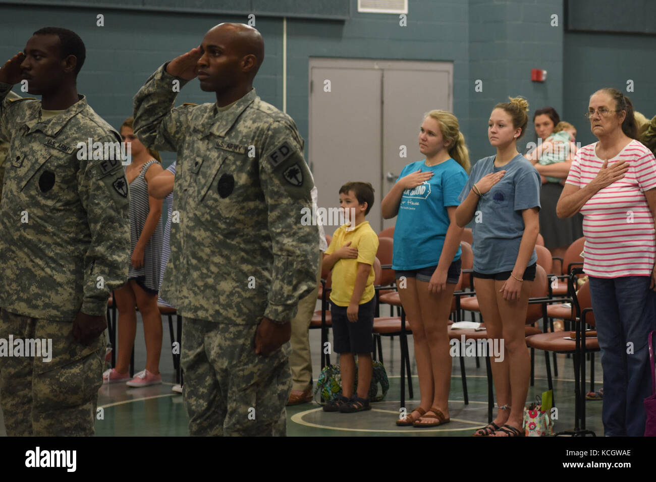 U.S. Army Soldiers with the South Carolina National Guard’s 266th ...