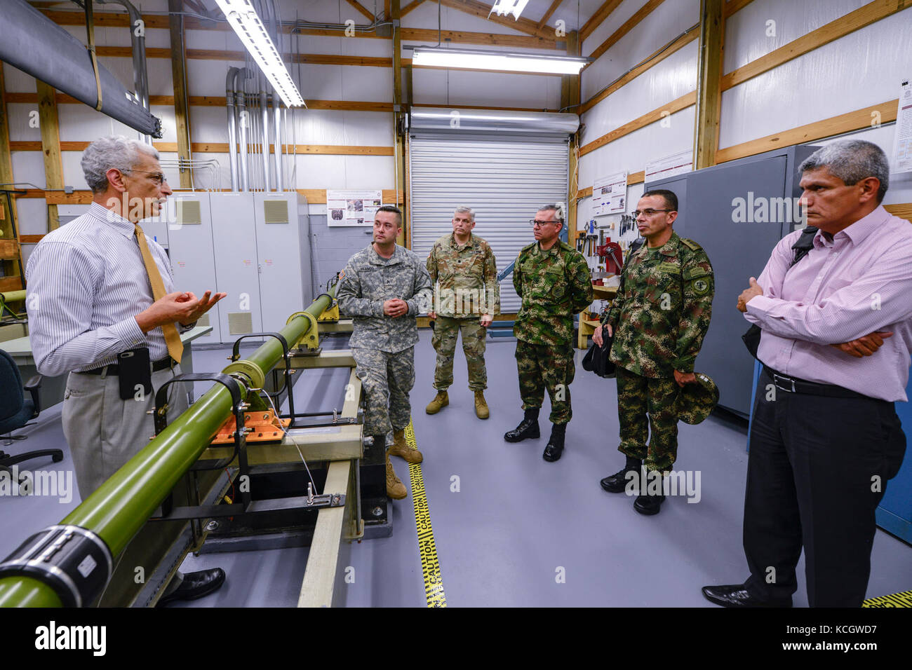 Colombian Army Maj. Gen. Nestor Rogelio Robinson, Columbian Army ...