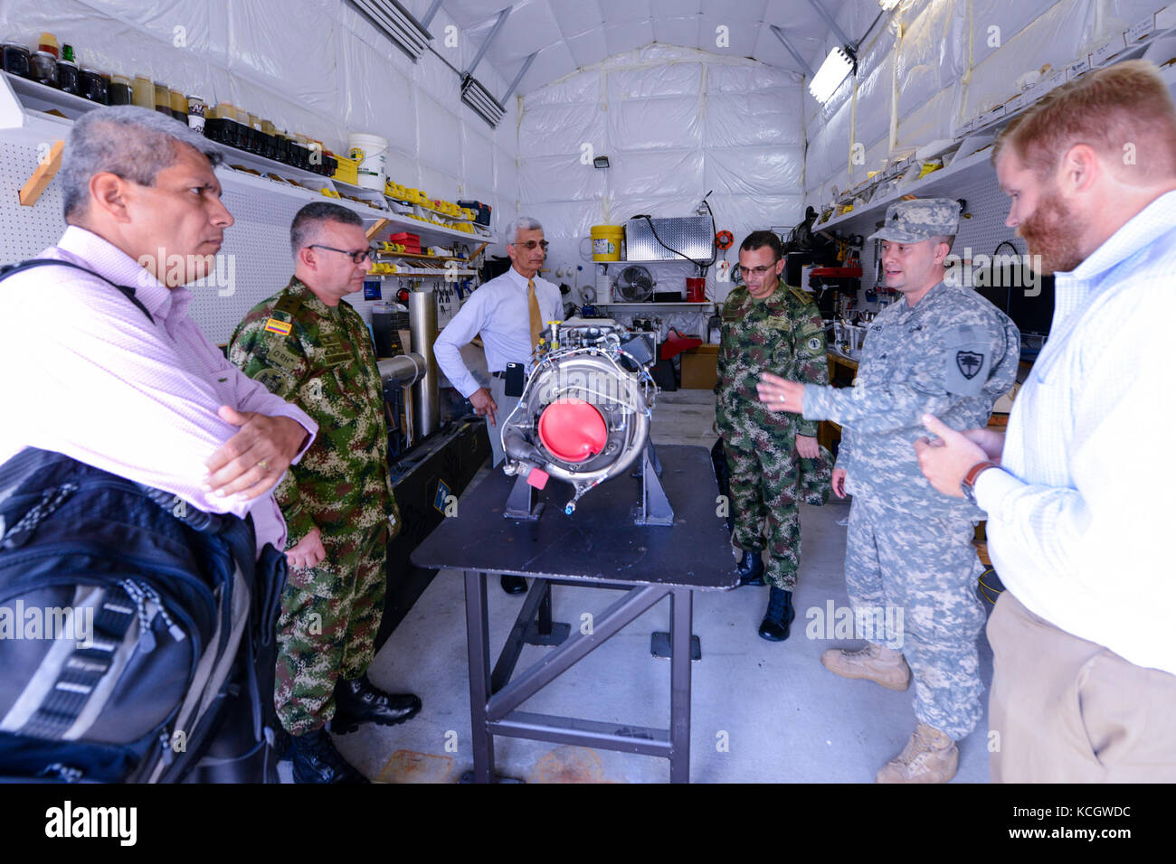 Colombian Army Maj. Gen. Nestor Rogelio Robinson, Columbian Army ...